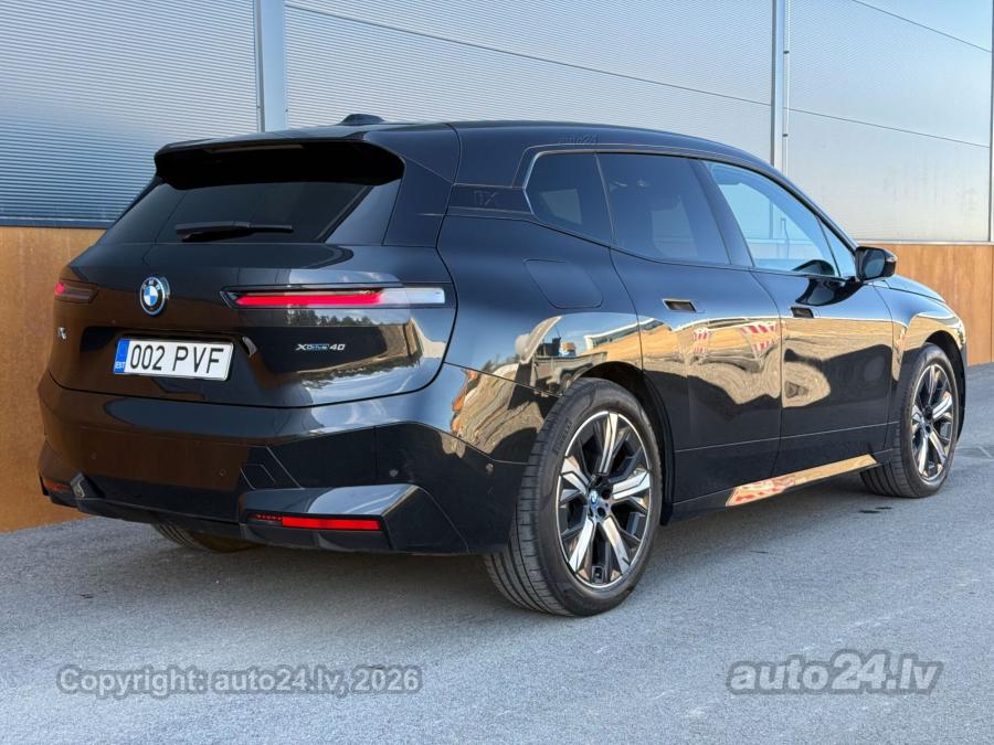 Melns BMW iX 2021 Tallina, ar dzinēja tilpumu 0.00 L un nobraukumu 80 tūkst. km par 41900 €, foto 3 vietnē AUTOMOTO.COM.LV