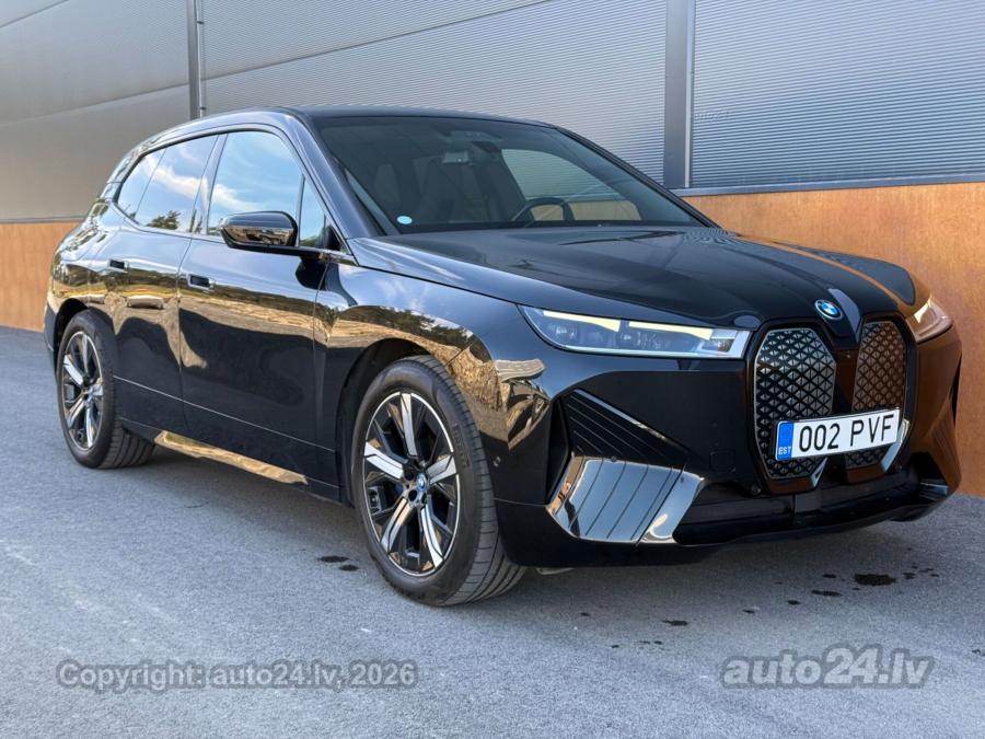 Melns BMW iX 2021 Tallina, ar dzinēja tilpumu 0.00 L un nobraukumu 80 tūkst. km par 41900 €, foto 4 vietnē AUTOMOTO.COM.LV