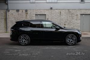 Black BMW iX 2021 in Tallinn, with an engine capacity of 0.00 L and mileage of 78 thousand km for 41900 €, photo 4 on AUTOMOTO.COM.LV
