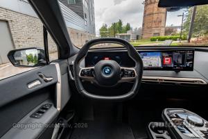 Black BMW iX 2021 in Tallinn, with an engine capacity of 0.00 L and mileage of 78 thousand km for 41900 €, photo 9 on AUTOMOTO.COM.LV
