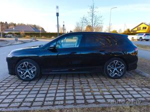 Melns BMW iX 2023 Tallina, ar dzinēja tilpumu 0.00 L un nobraukumu 26 tūkst. km par 45900 €, foto 8 vietnē AUTOMOTO.COM.LV