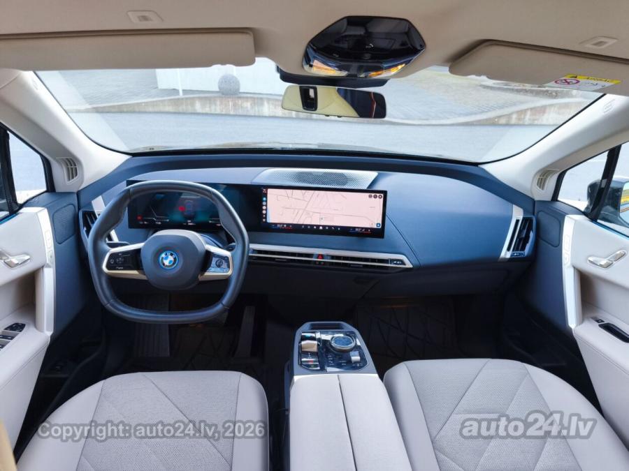 Melns BMW iX 2023 Tallina, ar dzinēja tilpumu 0.00 L un nobraukumu 26 tūkst. km par 45900 €, foto 12 vietnē AUTOMOTO.COM.LV