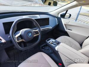 Melns BMW iX 2023 Tallina, ar dzinēja tilpumu 0.00 L un nobraukumu 26 tūkst. km par 45900 €, foto 15 vietnē AUTOMOTO.COM.LV
