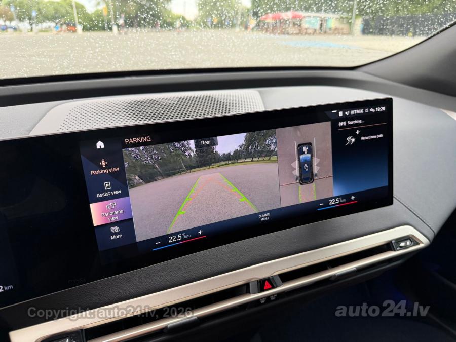 Melns BMW iX 2023 Tallina, ar dzinēja tilpumu 0.00 L un nobraukumu 39 tūkst. km par 53900 €, foto 9 vietnē AUTOMOTO.COM.LV