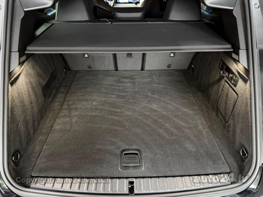 Melns BMW iX 2023 Tallina, ar dzinēja tilpumu 0.00 L un nobraukumu 39 tūkst. km par 53900 €, foto 12 vietnē AUTOMOTO.COM.LV