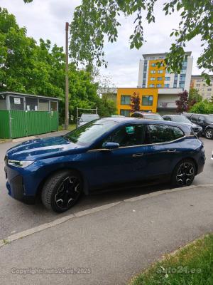 Zils BMW iX 2022 Tallina, ar dzinēja tilpumu 0.00 L un nobraukumu 55 tūkst. km par 59000 €, foto 6 vietnē AUTOMOTO.COM.LV