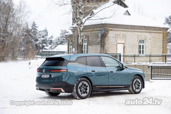 Blue BMW iX 2022 in Tallinn, with an engine capacity of 0.00 L and mileage of 90 thousand km for 48500 €, photo 9 on AUTOMOTO.COM.LV