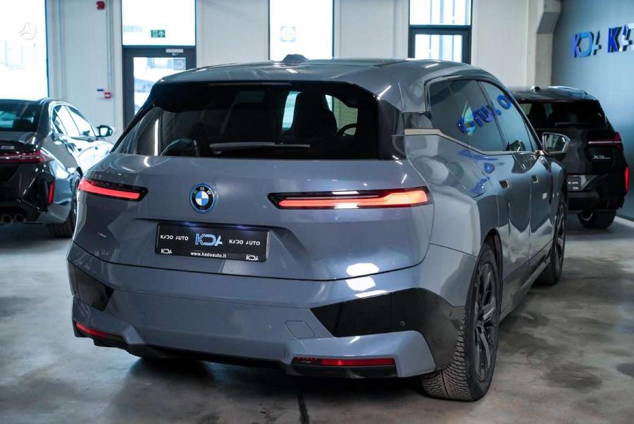 Zils BMW iX 2022 Kauņa, ar dzinēja tilpumu 0.00 L un nobraukumu 62 tūkst. km par 55450 €, foto 11 vietnē AUTOMOTO.COM.LV