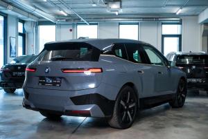 Zils BMW iX 2022 Kauņa, ar dzinēja tilpumu 0.00 L un nobraukumu 62 tūkst. km par 55450 €, foto 12 vietnē AUTOMOTO.COM.LV