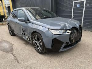 Zils BMW iX 2023 Alīta, ar dzinēja tilpumu 0.00 L un nobraukumu 70 tūkst. km par 26950 €, foto 13 vietnē AUTOMOTO.COM.LV