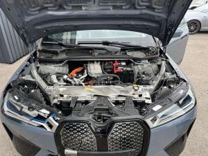Zils BMW iX 2023 Alīta, ar dzinēja tilpumu 0.00 L un nobraukumu 70 tūkst. km par 26950 €, foto 15 vietnē AUTOMOTO.COM.LV