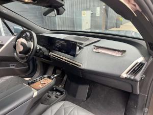 Zils BMW iX 2023 Alīta, ar dzinēja tilpumu 0.00 L un nobraukumu 70 tūkst. km par 26950 €, foto 19 vietnē AUTOMOTO.COM.LV