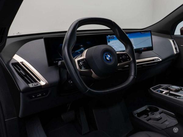 Zils BMW iX 2024 Tukums, ar dzinēja tilpumu 0.00 L un nobraukumu 47 tūkst. km par 49990 €, foto 3 vietnē AUTOMOTO.COM.LV