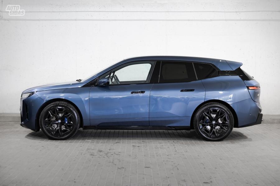 Blue BMW iX 2025 in Vilnius, with an engine capacity of 0.00 L and mileage of 37 thousand km for 81991 €, photo 6 on AUTOMOTO.COM.LV