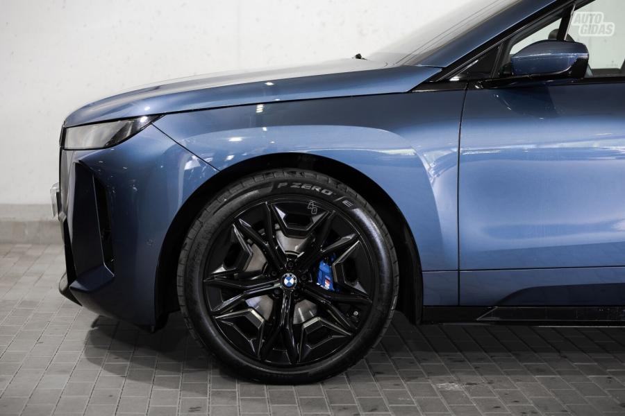 Blue BMW iX 2025 in Vilnius, with an engine capacity of 0.00 L and mileage of 37 thousand km for 81991 €, photo 7 on AUTOMOTO.COM.LV