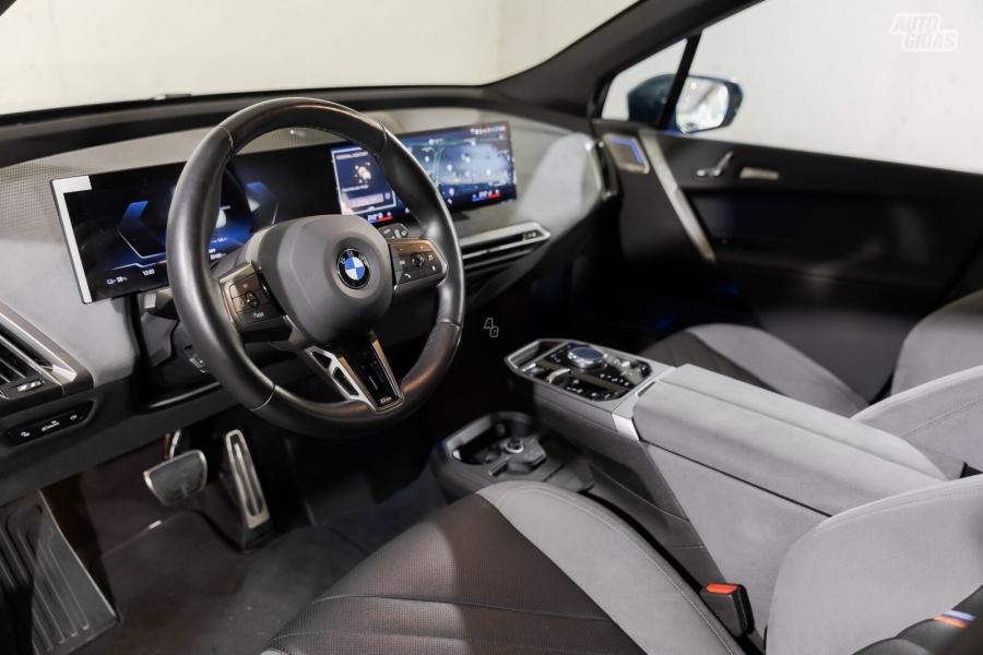 Blue BMW iX 2025 in Vilnius, with an engine capacity of 0.00 L and mileage of 37 thousand km for 81991 €, photo 15 on AUTOMOTO.COM.LV