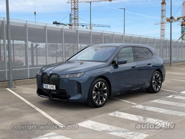 Zils BMW iX 2025 Tallina, ar dzinēja tilpumu 0.00 L un nobraukumu 36 tūkst. km par 67900 €, foto 2 vietnē AUTOMOTO.COM.LV