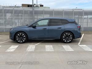 Zils BMW iX 2025 Tallina, ar dzinēja tilpumu 0.00 L un nobraukumu 36 tūkst. km par 67900 €, foto 4 vietnē AUTOMOTO.COM.LV