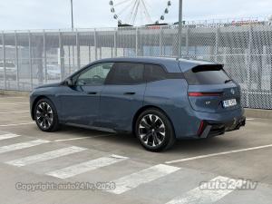 Zils BMW iX 2025 Tallina, ar dzinēja tilpumu 0.00 L un nobraukumu 36 tūkst. km par 67900 €, foto 5 vietnē AUTOMOTO.COM.LV