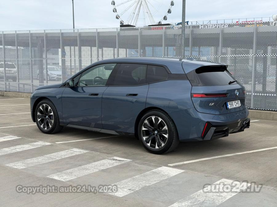Zils BMW iX 2025 Tallina, ar dzinēja tilpumu 0.00 L un nobraukumu 36 tūkst. km par 67900 €, foto 5 vietnē AUTOMOTO.COM.LV