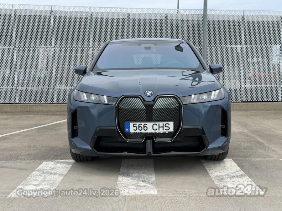 Zils BMW iX 2025 Tallina, ar dzinēja tilpumu 0.00 L un nobraukumu 36 tūkst. km par 67900 €, foto 6 vietnē AUTOMOTO.COM.LV