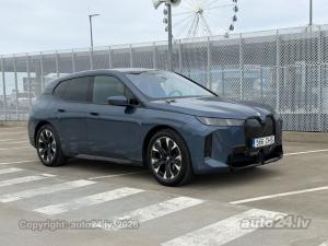Zils BMW iX 2025 Tallina, ar dzinēja tilpumu 0.00 L un nobraukumu 36 tūkst. km par 67900 €, foto 9 vietnē AUTOMOTO.COM.LV