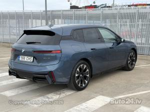 Zils BMW iX 2025 Tallina, ar dzinēja tilpumu 0.00 L un nobraukumu 36 tūkst. km par 67900 €, foto 13 vietnē AUTOMOTO.COM.LV