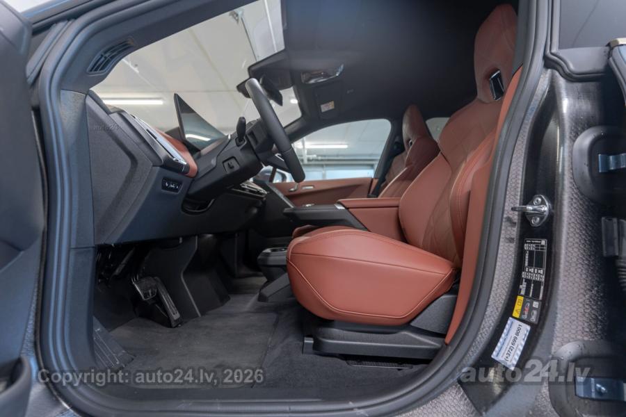 Blue BMW iX 2026 in Tallinn, with an engine capacity of 0.00 L and mileage of 7 thousand km for 95782 €, photo 17 on AUTOMOTO.COM.LV