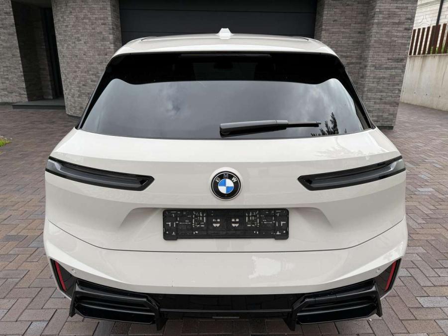 Brown BMW iX 2025 in Kaunas, with an engine capacity of 0.00 L and mileage of 26 thousand km for 63500 €, photo 10 on AUTOMOTO.COM.LV