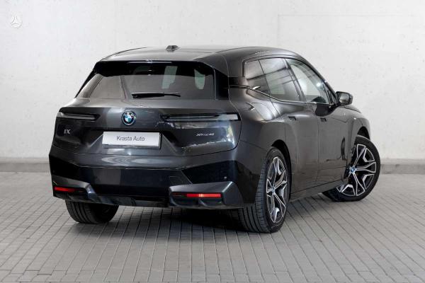 BMW iX 2022 in Vilnius, with an engine capacity of 0.00 L and mileage of 61 thousand km for 53900 €, photo 6 on AUTOMOTO.COM.LV