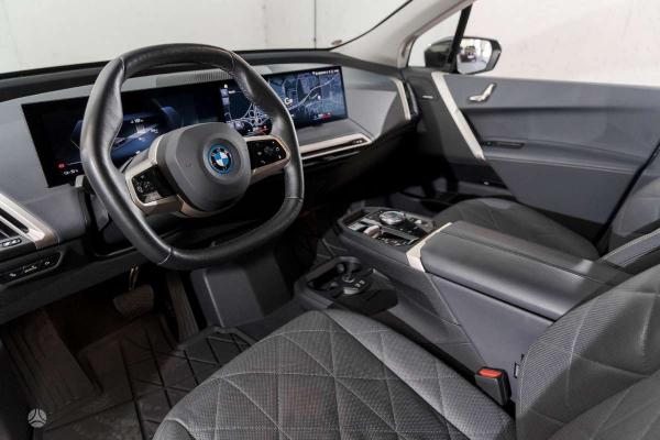 BMW iX 2022 in Vilnius, with an engine capacity of 0.00 L and mileage of 61 thousand km for 53900 €, photo 10 on AUTOMOTO.COM.LV