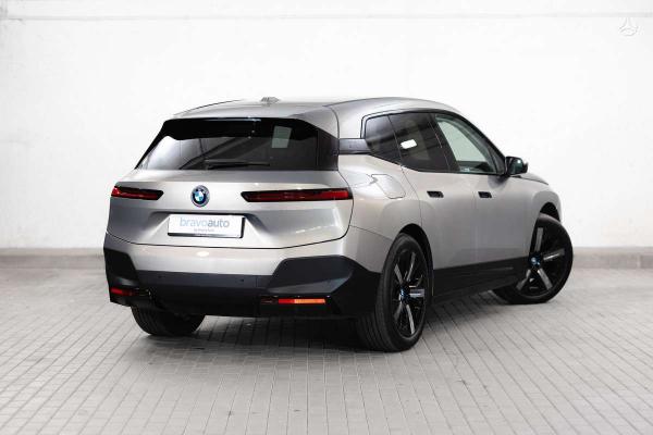 BMW iX 2024 in Vilnius, with an engine capacity of 0.00 L and mileage of 59 thousand km for 59950 €, photo 7 on AUTOMOTO.COM.LV