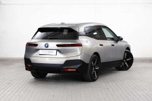 BMW iX 2024 in Vilnius, with an engine capacity of 0.00 L and mileage of 59 thousand km for 59950 €, photo 8 on AUTOMOTO.COM.LV