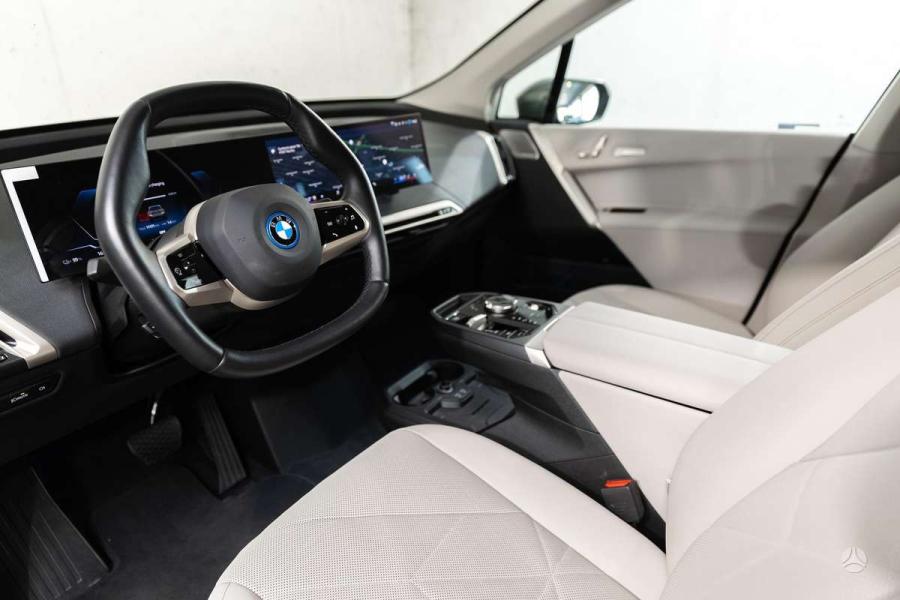 BMW iX 2024 in Vilnius, with an engine capacity of 0.00 L and mileage of 59 thousand km for 59950 €, photo 10 on AUTOMOTO.COM.LV