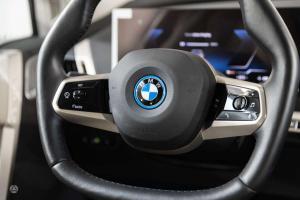 BMW iX 2024 in Vilnius, with an engine capacity of 0.00 L and mileage of 59 thousand km for 59950 €, photo 16 on AUTOMOTO.COM.LV