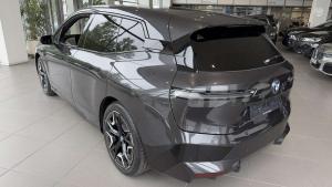 Pelēks BMW iX 2021 Marijampole, ar dzinēja tilpumu 0.00 L un nobraukumu 189 tūkst. km par 38999 €, foto 4 vietnē AUTOMOTO.COM.LV
