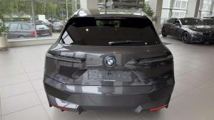 Pelēks BMW iX 2021 Marijampole, ar dzinēja tilpumu 0.00 L un nobraukumu 189 tūkst. km par 38999 €, foto 5 vietnē AUTOMOTO.COM.LV