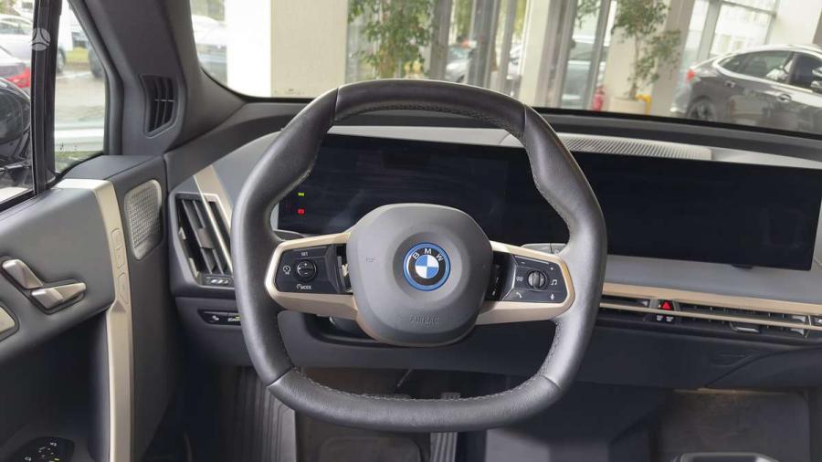 Pelēks BMW iX 2021 Marijampole, ar dzinēja tilpumu 0.00 L un nobraukumu 189 tūkst. km par 38999 €, foto 13 vietnē AUTOMOTO.COM.LV