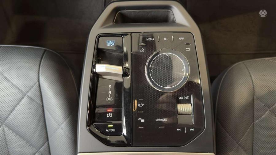 Pelēks BMW iX 2021 Marijampole, ar dzinēja tilpumu 0.00 L un nobraukumu 189 tūkst. km par 38999 €, foto 21 vietnē AUTOMOTO.COM.LV