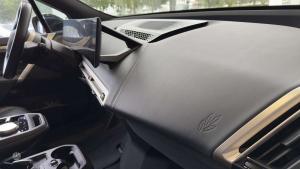 Pelēks BMW iX 2021 Marijampole, ar dzinēja tilpumu 0.00 L un nobraukumu 189 tūkst. km par 38999 €, foto 22 vietnē AUTOMOTO.COM.LV