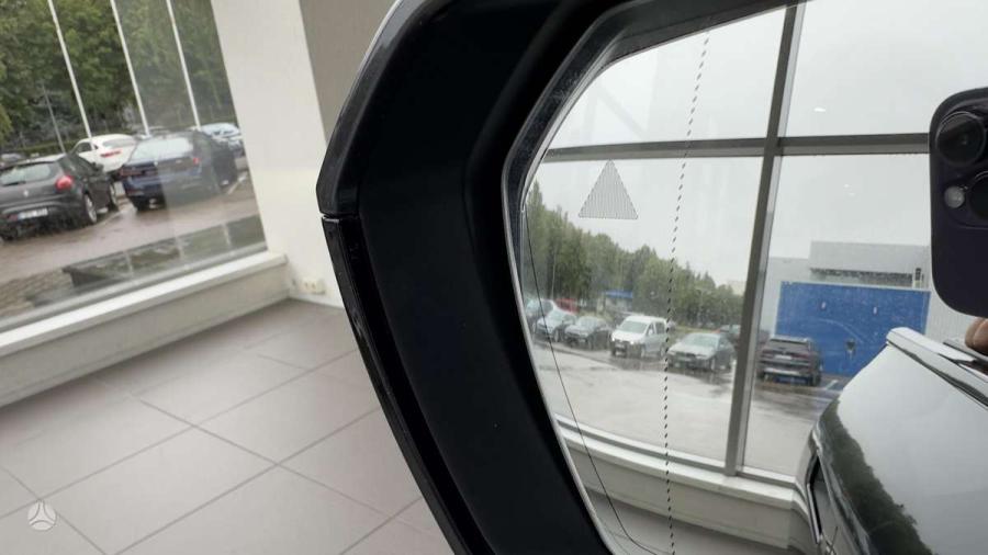 Pelēks BMW iX 2021 Marijampole, ar dzinēja tilpumu 0.00 L un nobraukumu 189 tūkst. km par 38999 €, foto 24 vietnē AUTOMOTO.COM.LV