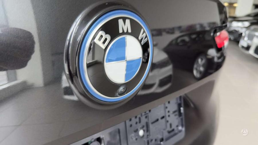 Pelēks BMW iX 2021 Marijampole, ar dzinēja tilpumu 0.00 L un nobraukumu 189 tūkst. km par 38999 €, foto 28 vietnē AUTOMOTO.COM.LV
