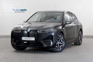 Pelēks BMW iX 2022 Viļņa, ar dzinēja tilpumu 0.00 L un nobraukumu 61 tūkst. km par 53900 €, foto  vietnē AUTOMOTO.COM.LV