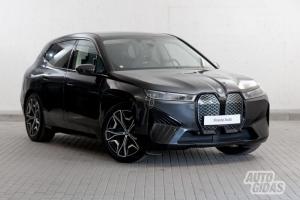 Pelēks BMW iX 2022 Viļņa, ar dzinēja tilpumu 0.00 L un nobraukumu 61 tūkst. km par 51000 €, foto 3 vietnē AUTOMOTO.COM.LV
