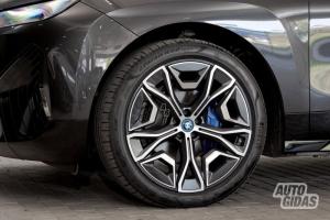 Pelēks BMW iX 2022 Viļņa, ar dzinēja tilpumu 0.00 L un nobraukumu 68 tūkst. km par 51000 €, foto 6 vietnē AUTOMOTO.COM.LV