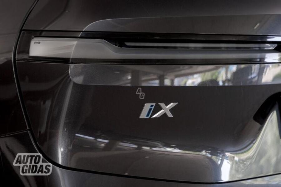 Pelēks BMW iX 2022 Viļņa, ar dzinēja tilpumu 0.00 L un nobraukumu 68 tūkst. km par 51000 €, foto 10 vietnē AUTOMOTO.COM.LV