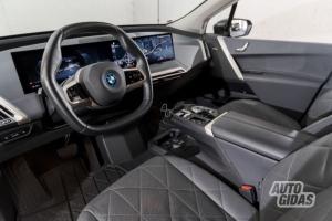 Pelēks BMW iX 2022 Viļņa, ar dzinēja tilpumu 0.00 L un nobraukumu 68 tūkst. km par 51000 €, foto 11 vietnē AUTOMOTO.COM.LV