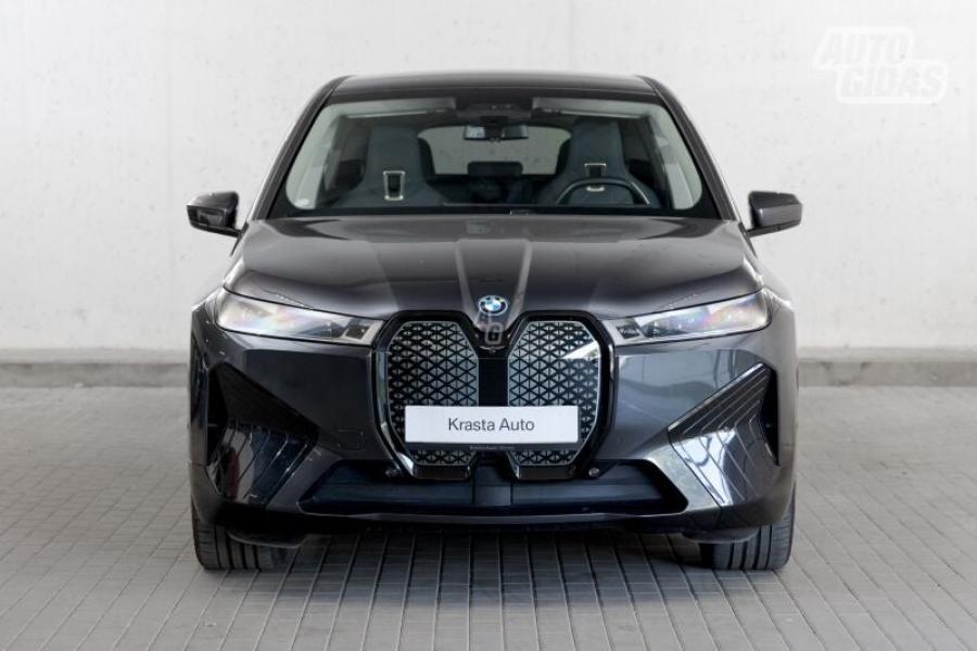 Pelēks BMW iX 2022 Viļņa, ar dzinēja tilpumu 0.00 L un nobraukumu 68 tūkst. km par 51000 €, foto 3 vietnē AUTOMOTO.COM.LV