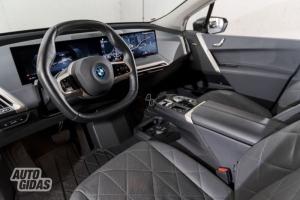 Pelēks BMW iX 2022 Viļņa, ar dzinēja tilpumu 0.00 L un nobraukumu 68 tūkst. km par 51000 €, foto 11 vietnē AUTOMOTO.COM.LV