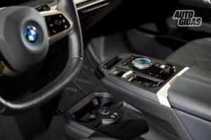 Pelēks BMW iX 2022 Viļņa, ar dzinēja tilpumu 0.00 L un nobraukumu 68 tūkst. km par 51000 €, foto 12 vietnē AUTOMOTO.COM.LV